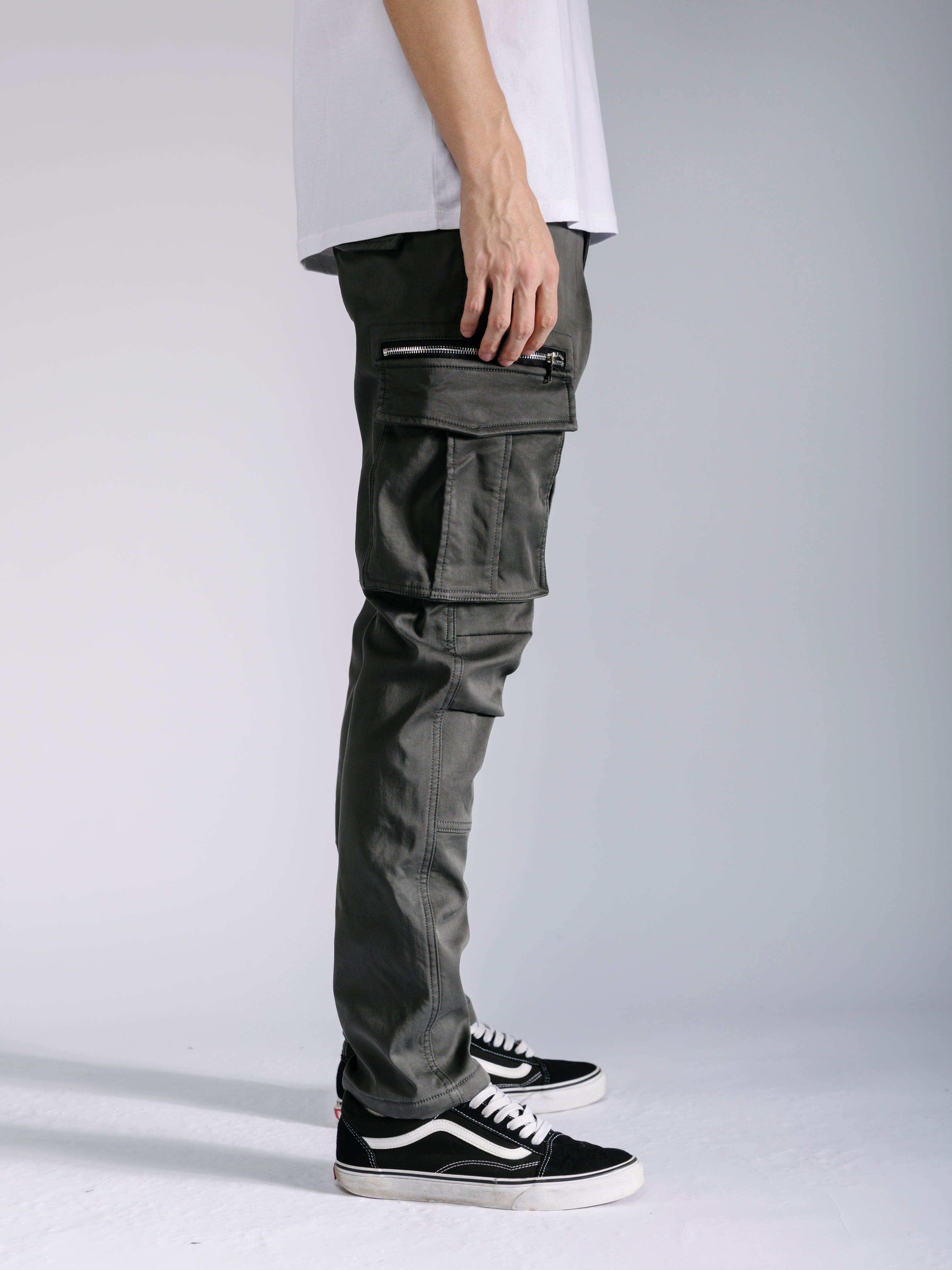 Skinny fit cargo pants store